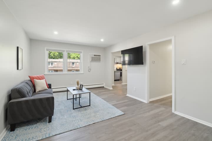 Pine Brook 518 I Spacious 2bd Garden Style Oasis - Newark, DE