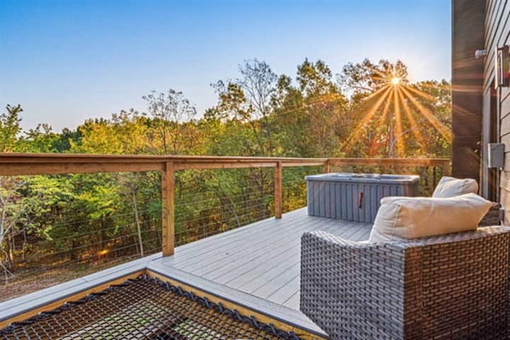 Virgo | Luxury Romantic Cabin For Two At The Const - Omaha, AR