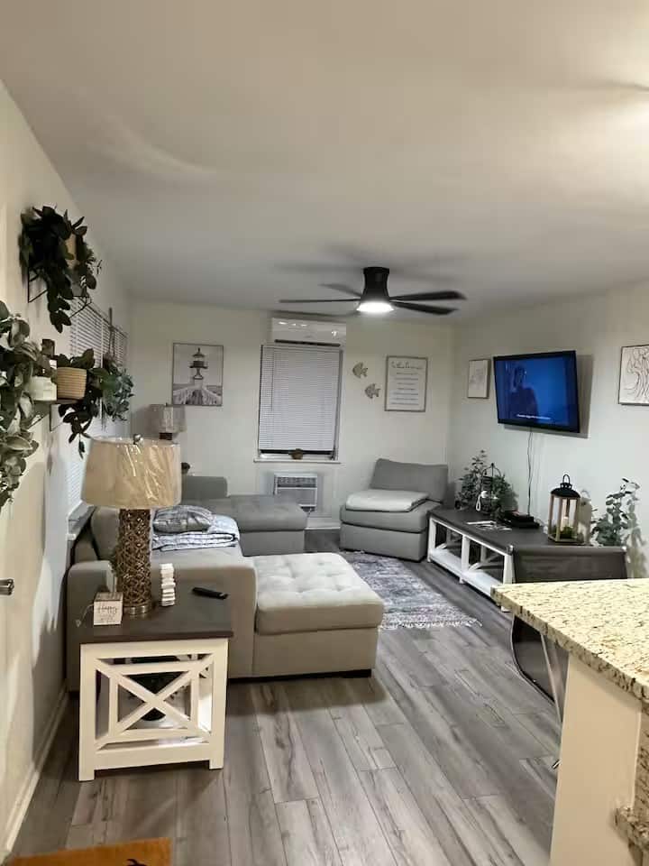 Cozy Nook Stuart. Easy Access To Historic Downtown - Stuart, FL