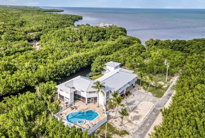 Large, 5 Acres Oceanfront Private Oasis - Key Largo