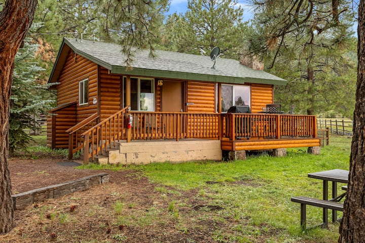 Lazy Trout Spruce Cabin - Greer, AZ