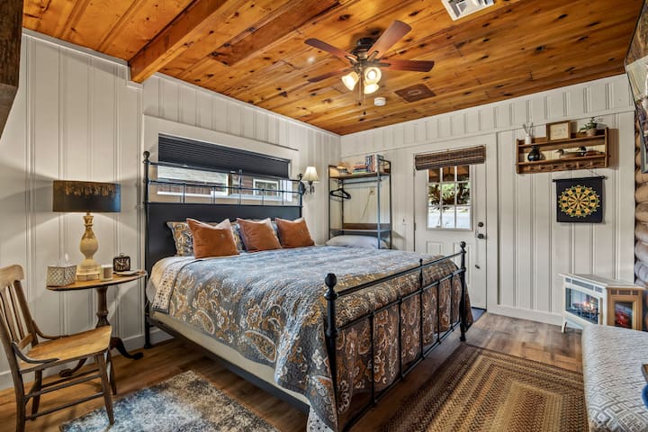 Cottage Room On Main - Greer, AZ