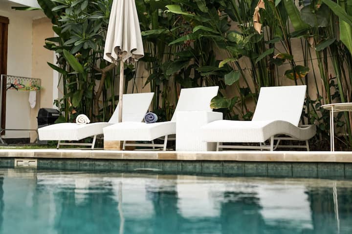 4br | Pool | Rooftop Sunset Views + Bbq In Canggu - チャングー