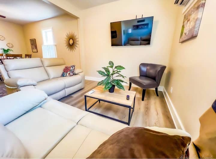 Coastal Blue: Minutes To Cedar Point-sleeps 10 - Sandusky, OH