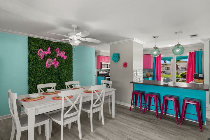 Good Vibe Villa- Gulf Access, Pool/spa, Game Room! - Sanibel Island, FL