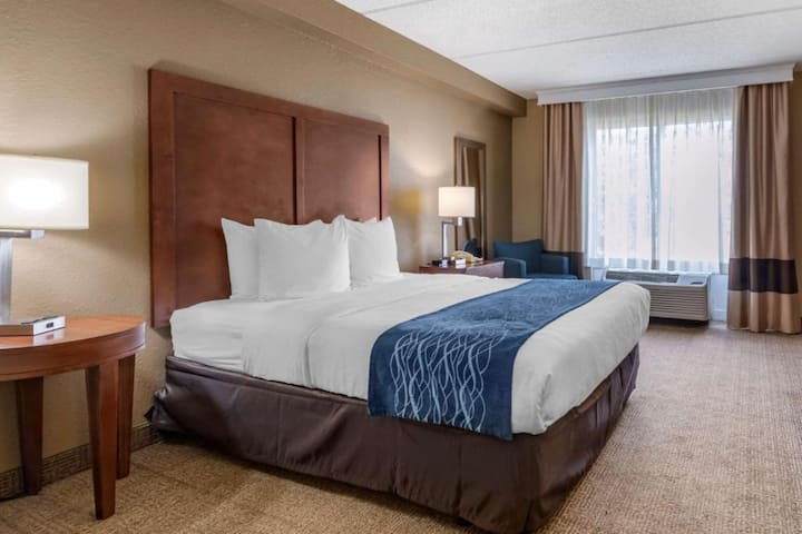 Near Airport Stay | Free Shuttle.disability Access - Sanford, FL