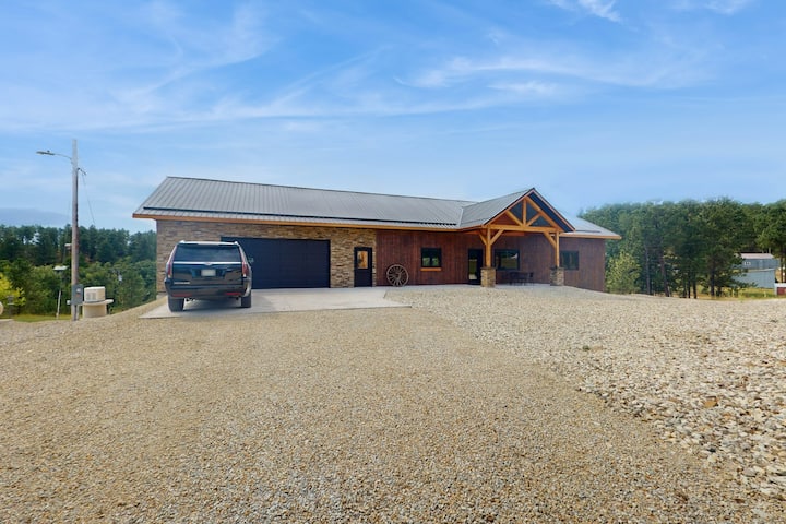 6br House W/ Private Hot Tub, W/d - Sturgis, SD