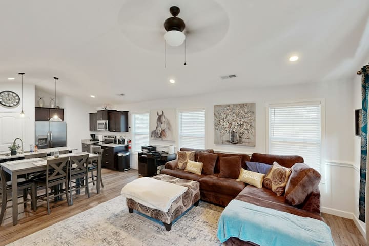 3br Charming Home- Dog Friendly - Spartanburg