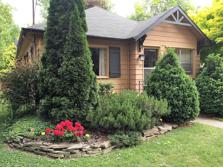 General's Retreat - Cozy Cottage - Niagara-on-the-Lake