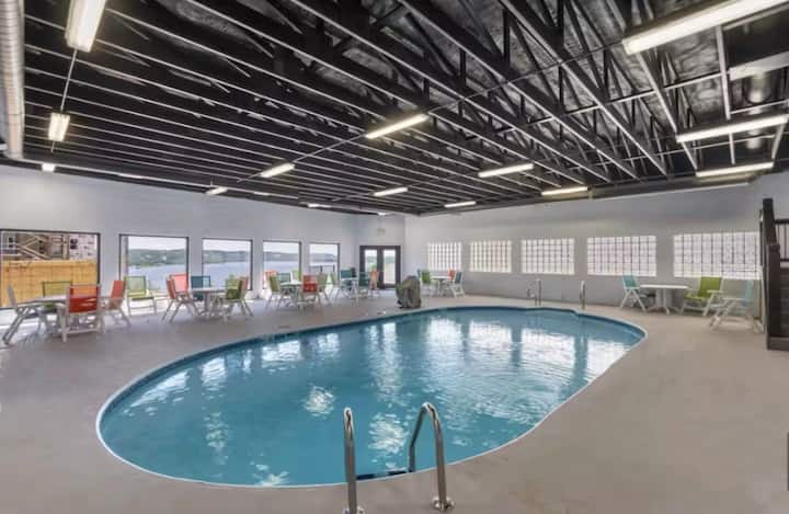 Captain's Quarters At Kimberling Crossing - Kimberling City, MO