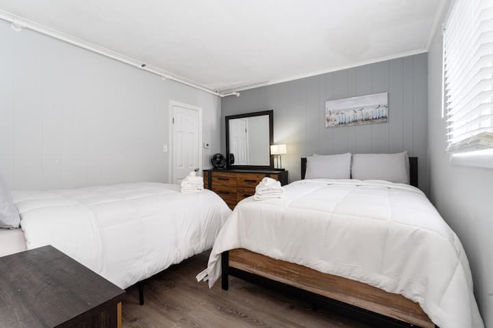 Steps To Beach, Pier And Palace Playland!  (465) - Old Orchard Beach