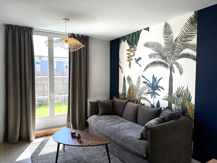 Cozy Niort Yellow Pink _ Appartement Avec Balcon - Niort
