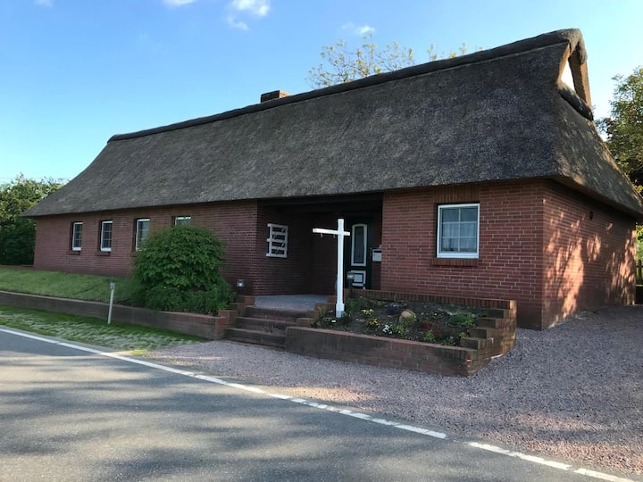 Gemütliches Reetdachhaus In Schleswig Holstein - Wacken