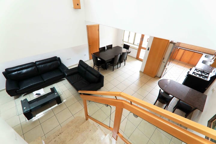 Beautiful 4 Bedroom In Rechavia - Jerusalem