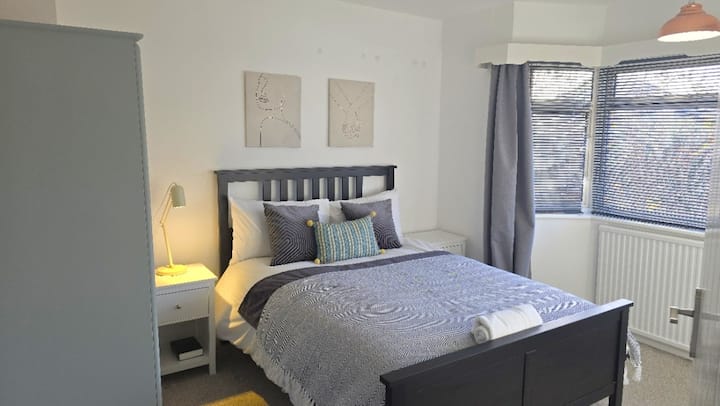 Entire House| Long Stays In Gloucester|contractors - Gloucester