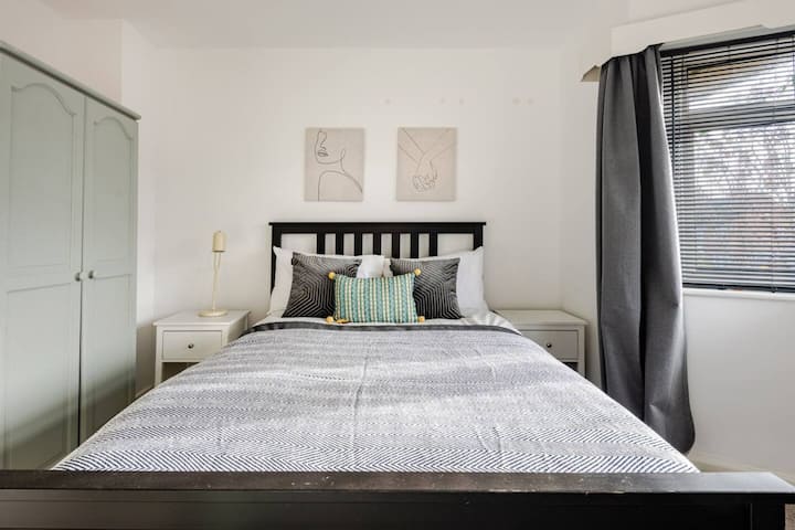 Entire House| Long Stays In Gloucester|contractors - Gloucester