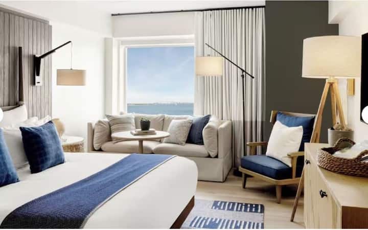 Chic Resort Near Downtown Newport - 10 Min Drive - Newport, RI
