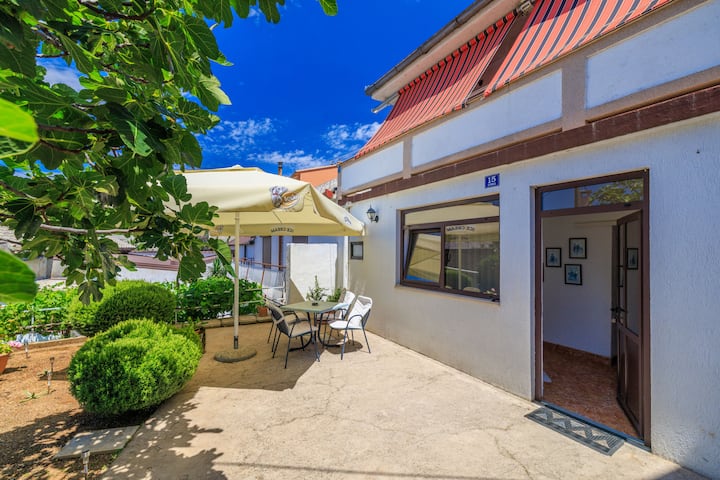 Appartement Klara (59961-a1) - Senj