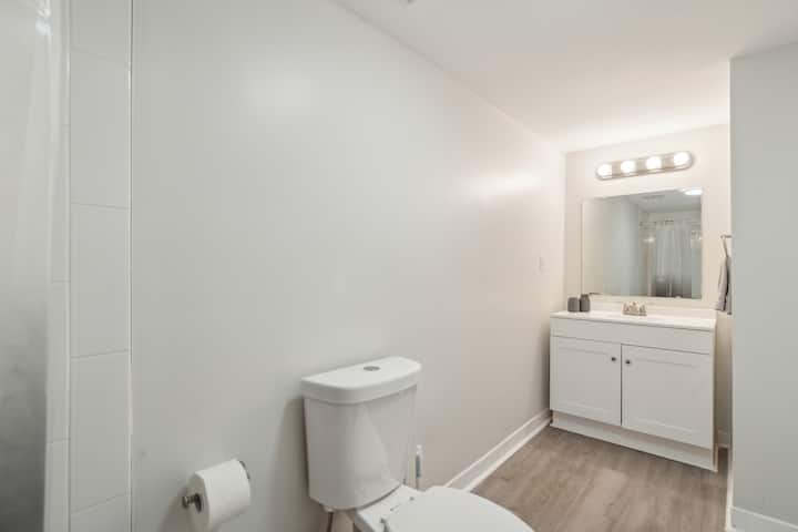 Pine Brook 808 I Your Newark Retreat I Pool & Gym - Newark, DE