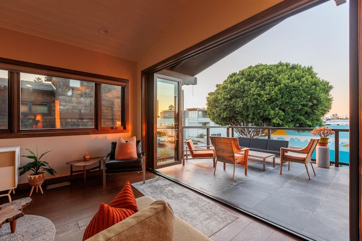 Stunning Home- Ocean Views, Walk To Beach, Hot Tub - Encinitas, CA