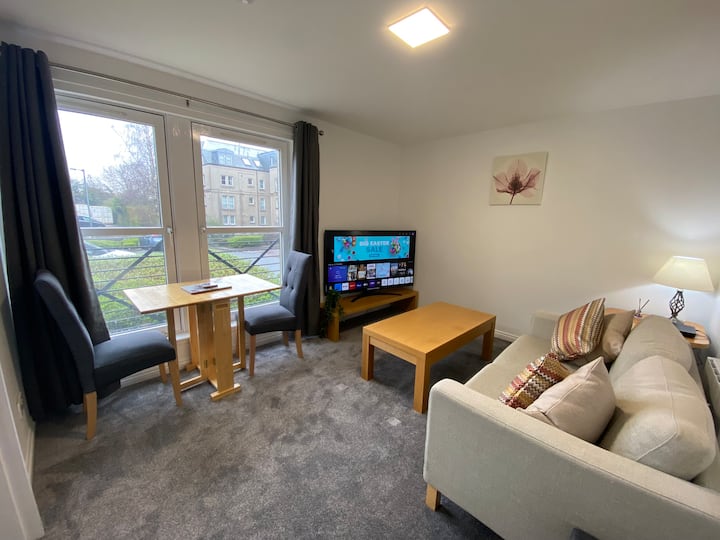 Prime City Centre - Ground Floor + Parking By Tba - Dunfermline