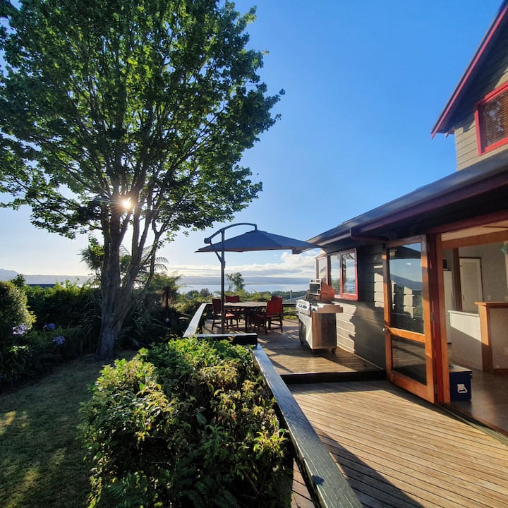 Acacia Bay Retreat - Taupō