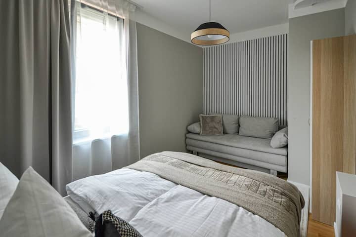Japanese Design 3bdr Apartment In A Vibrant Area - Prague