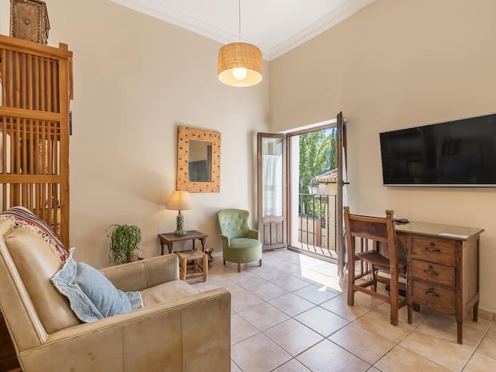 Casa La Victoria In Albaicín: Historic Charm - Granada