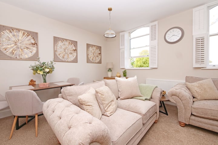 Apartment 11 Blue Bridge With Free Parking - York