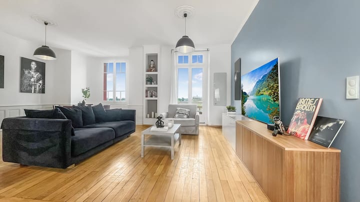 Homey Awesome - Proche Gare / Balcon Privé / Wifi - Annemasse