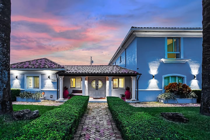 5-bd,3-ba Dreamy Vacation Retreat In Coral Terrace - Doral, FL