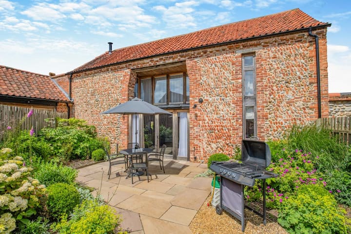 2 Bed In Lower Bodham (Oc-n29590) - Holt