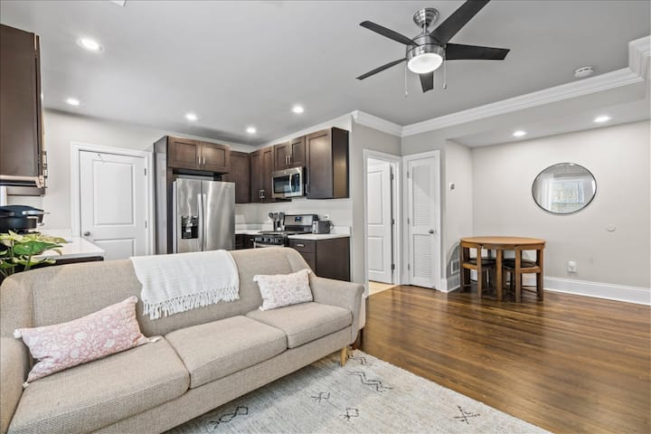 Corporate 1br Heart Of Midtown Walk To Street Car! - Kansas City