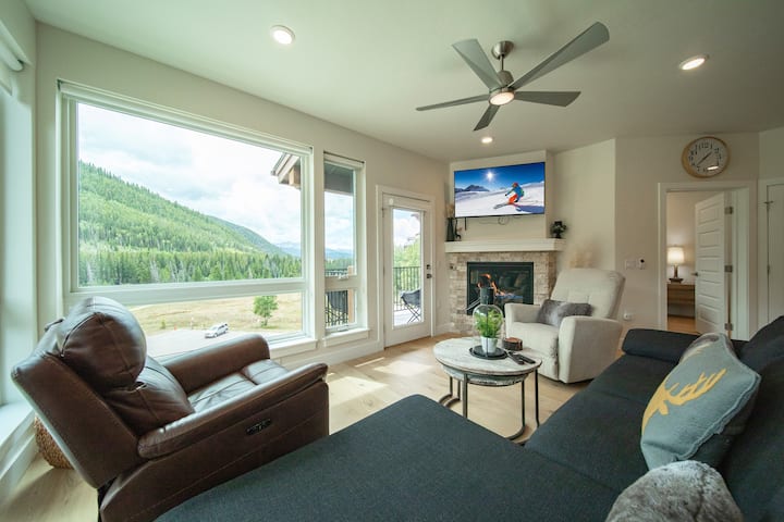 Modern Top-floor Condo With 2 Private Balconies - Keystone, CO