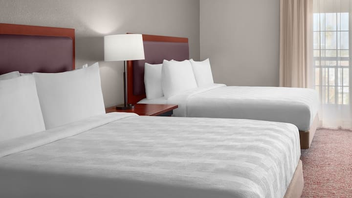 Spacious Suite – Balcony, Kitchen & Living Area - San Bruno, CA