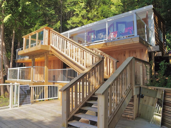 Ozarks Hummingbird Island Cabin - Harrison Hot Springs