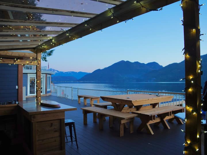 Ozarks Vortex Island Cabin: Your Serene Lakeside Escape - Harrison Hot Springs