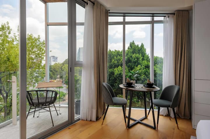 W* | Posh Loft W/ Relaxing View In Roma Norte - Mexico City