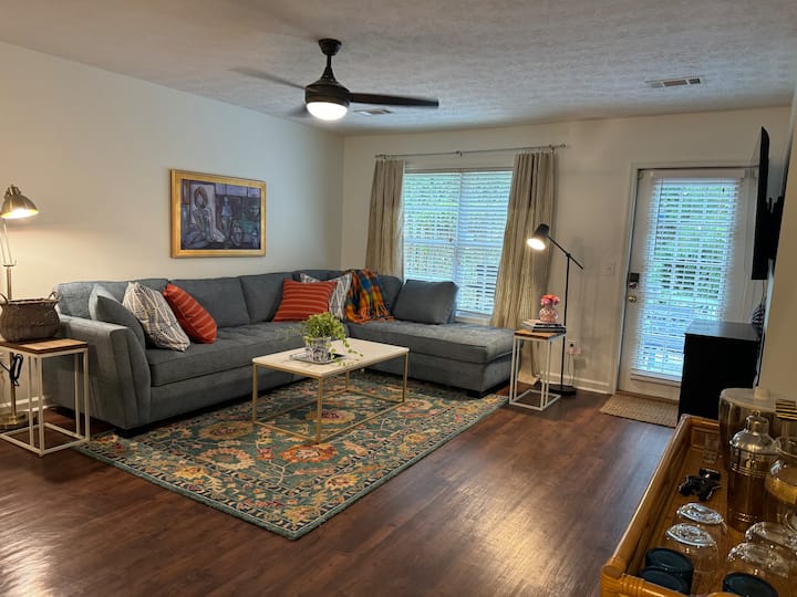 Lovely 2br 2.5ba Condo - Auburn