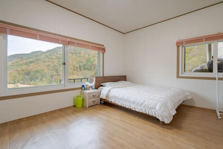 자연이 어우러진 한적한 숙소 2층 - 풍기읍