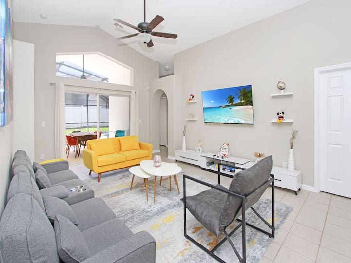 Castle Keys Salt Water Pool Home 10 Mins To Disney - Four Corners, FL