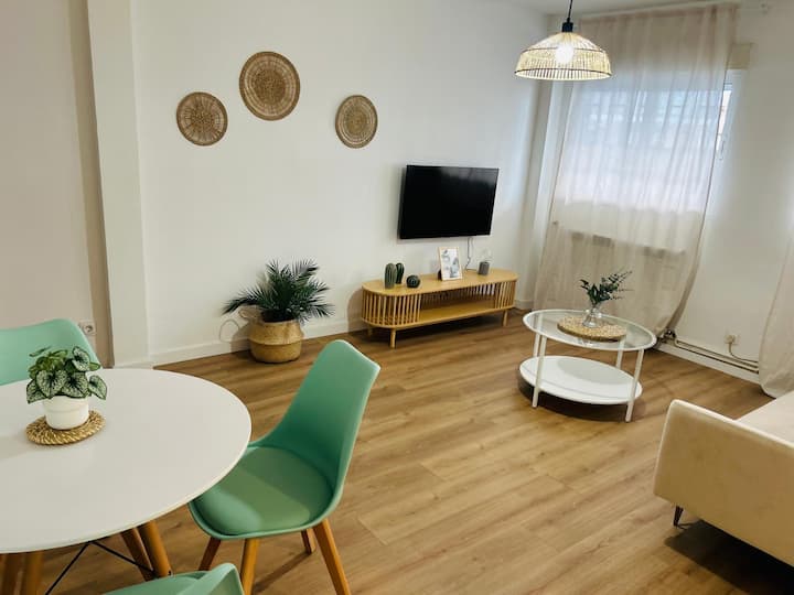 Loira San Juan De La Peña: Ambiente Familiar - San Gregorio