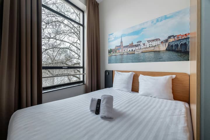 Cosy Double Near Vrijthof Square - Riemst