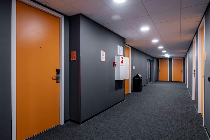 Simple Double Near Basilica Of Saint Servatius - Maastricht