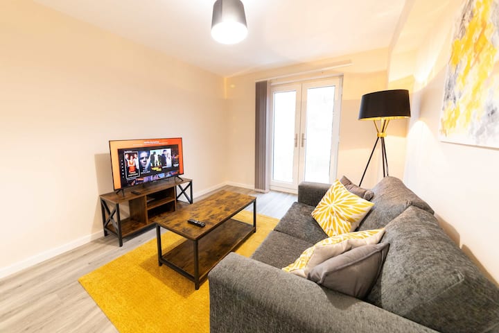Fabulous 2 Bedroom Apartment In Machester - Salford
