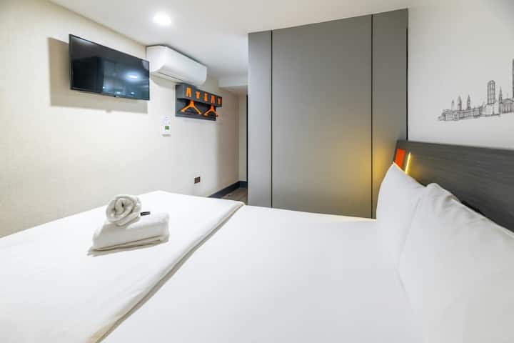 Low-key Stay In The ‘Capital Of The North’ - Leeds