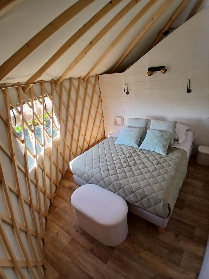 Yourte Bambou Climatisée  Les Belles Ouvrieres - La Flèche