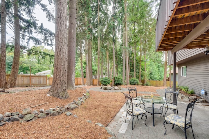 Bremerton Home W/ Fire Pit Near Parks & Museums - Silverdale, WA