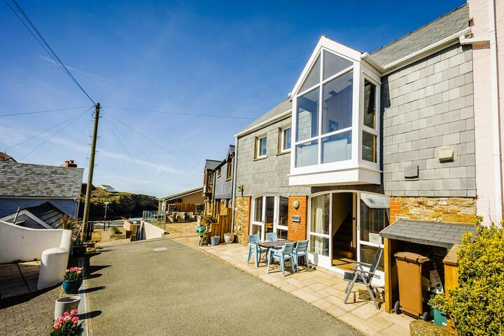 Seaglass, Haverfordwest - Little Haven