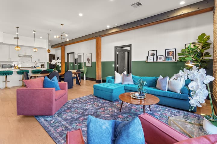 Huge Downtown 4bd/4ba With 2 Queen Sleeper Sofas! - New Orleans, LA